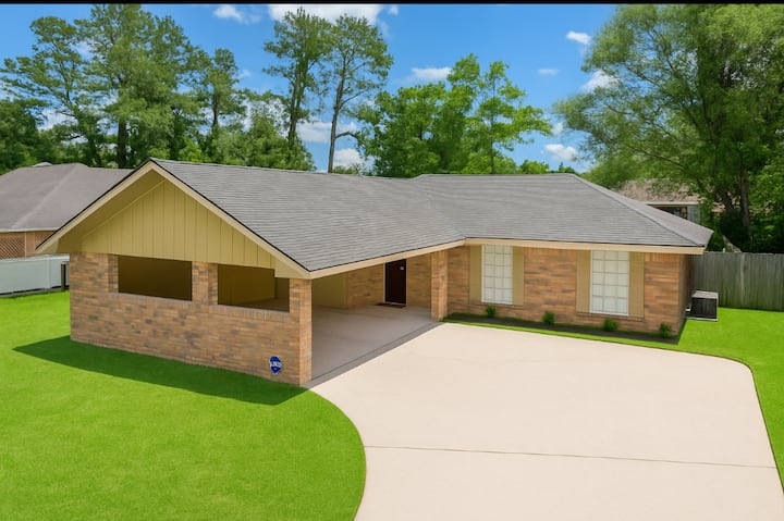 Cozy Home 3bd 2 Ba In A Quiet Neighborhood - Baton Rouge, LA