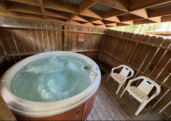 Hidden Acres Cottage 1 - Eureka Springs, AR