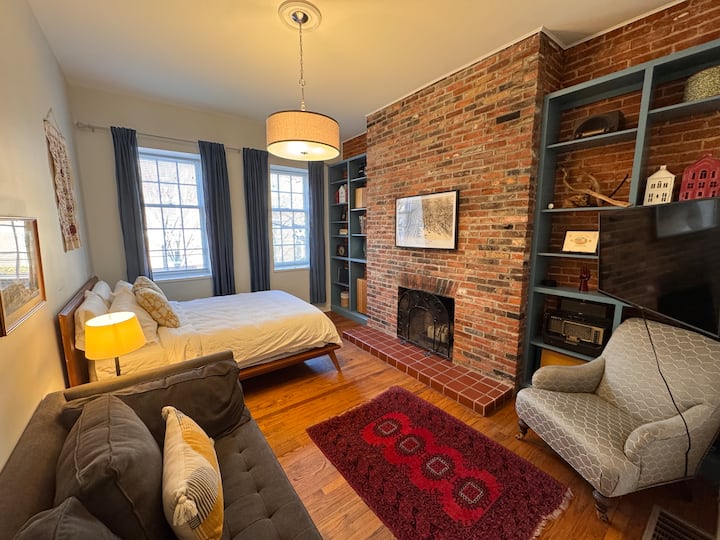 Charming 1br Apt. In Historic Otterbein - Baltimore, MD