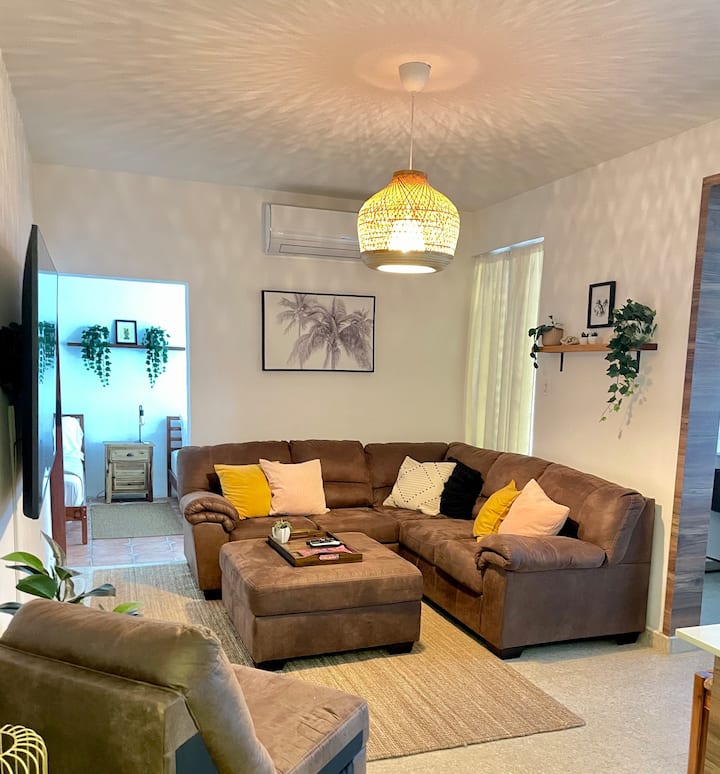 Hip & Stylish 4 Bedroom Apartment In Ocean Park - San Juan