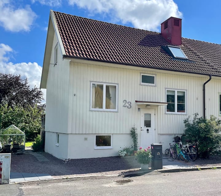 Cosy House With Garden And Free Parking - Gotemburgo