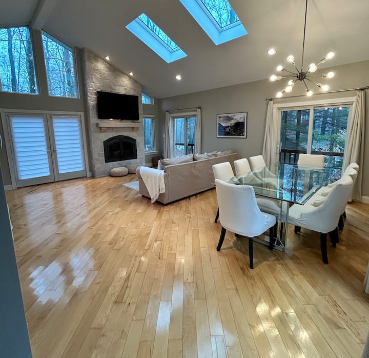 Cozy Stylish Cabin In The Heart Of The Poconos - Lake Harmony, PA
