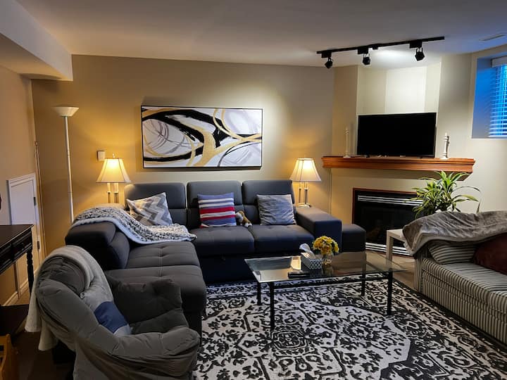Cozy 2br Getaway | Quiet & Relaxing - Langley
