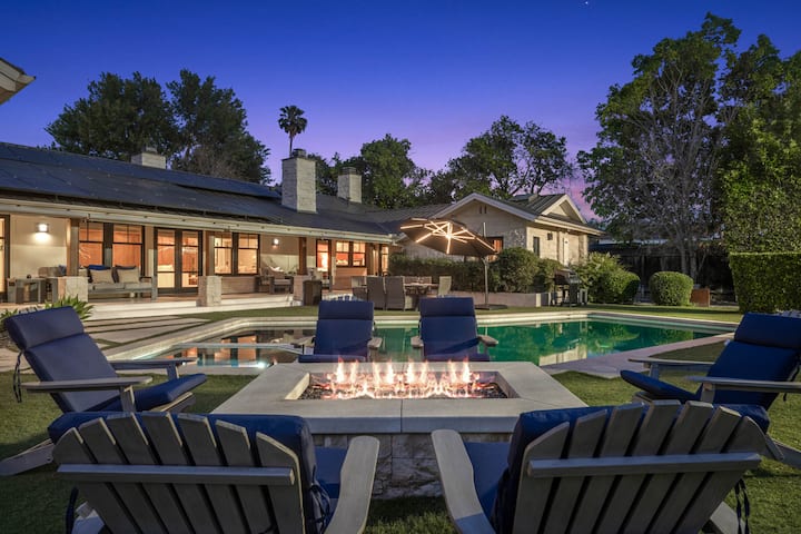 134 Unicorn-pool/spa/basketball/golf/pool Tablle - Los Angeles, CA