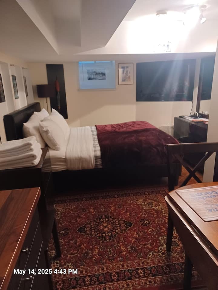 Brookline Brighton Allston Private Studio Parking - Dorchester, MA