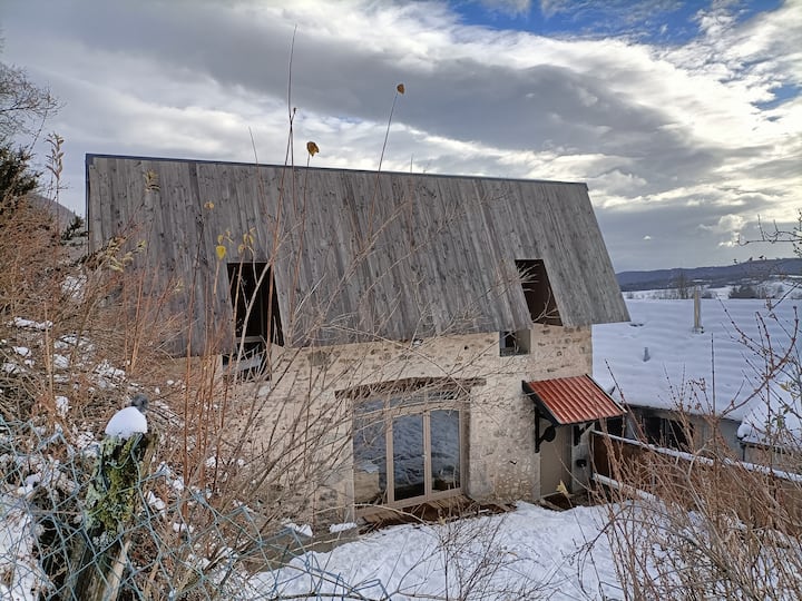 Chalet Des Lônes - Christmas Market In Pérouges - Ain