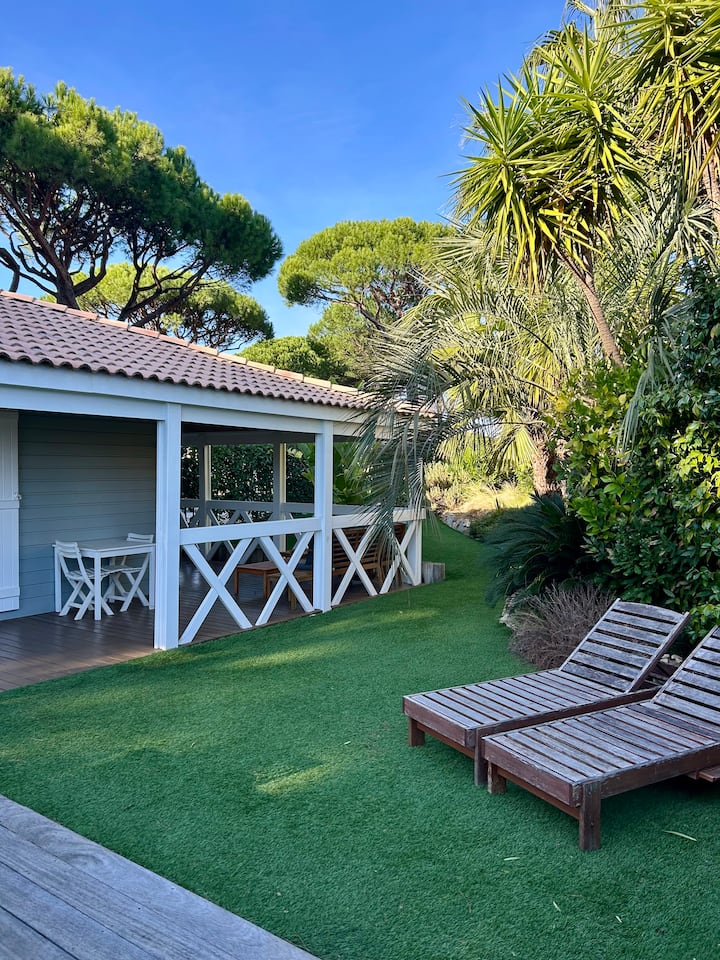 Chalet Californien à Proximité De Saint-tropez - Gassin