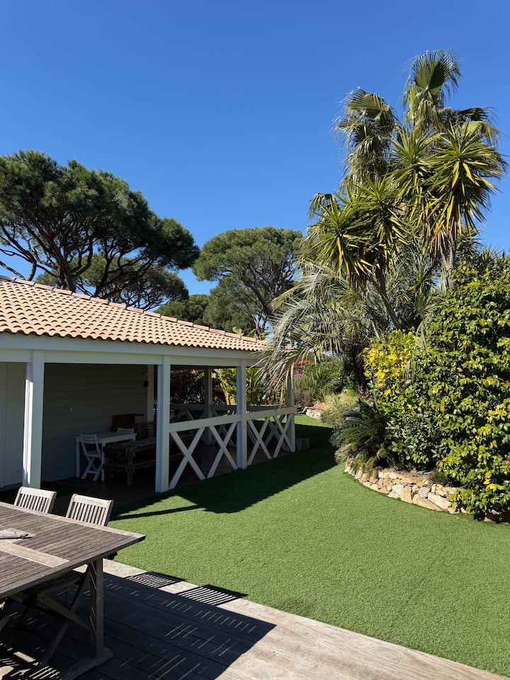 Chalet Californien à Proximité De Saint-tropez - Gassin