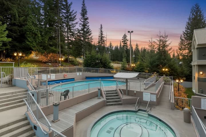 Blackcomb Mountain Condo W/ Pool - British Columbia