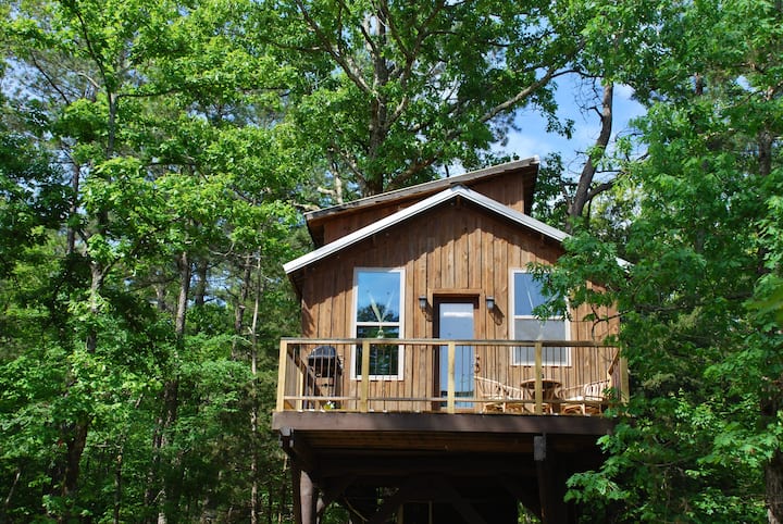 Glamping Treehouse In The National Forest - Arkansas