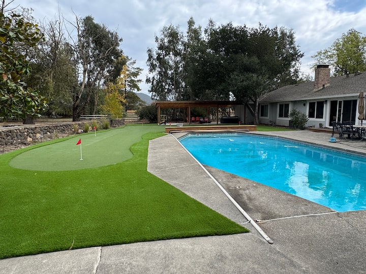 4 Acre Farm-vineyards, Pool, Putting Green, Pond - Sonoma, CA
