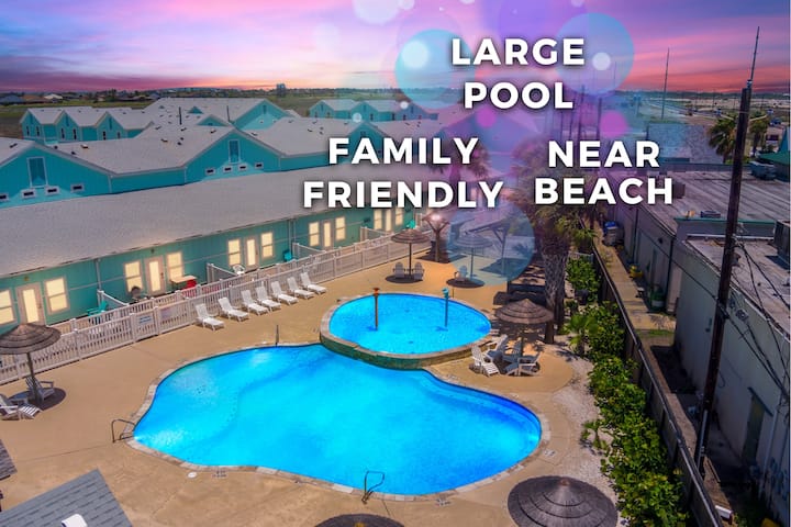 Large Pool• Near The Beach •Spacious • Pets •King - Corpus Christi, TX