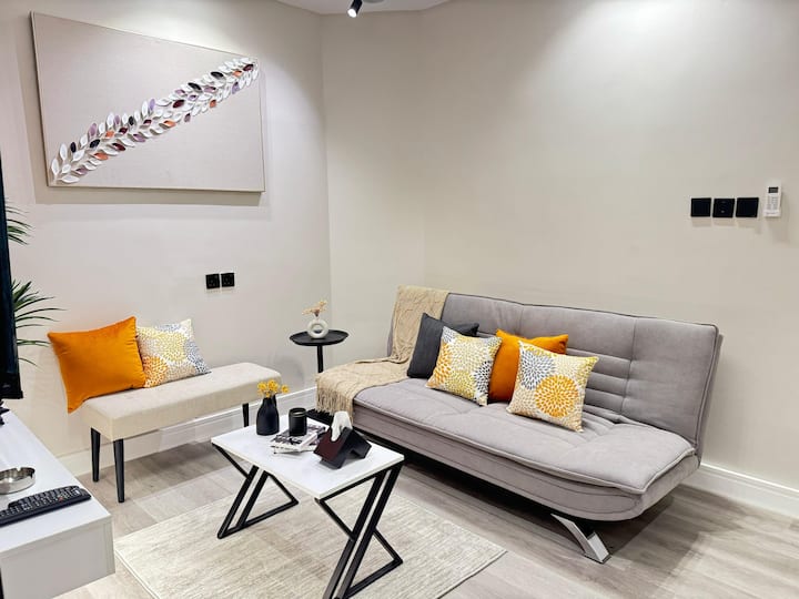 شقة جديدة بقفل ذكي بتفاصيل أنيقة - Riyadh