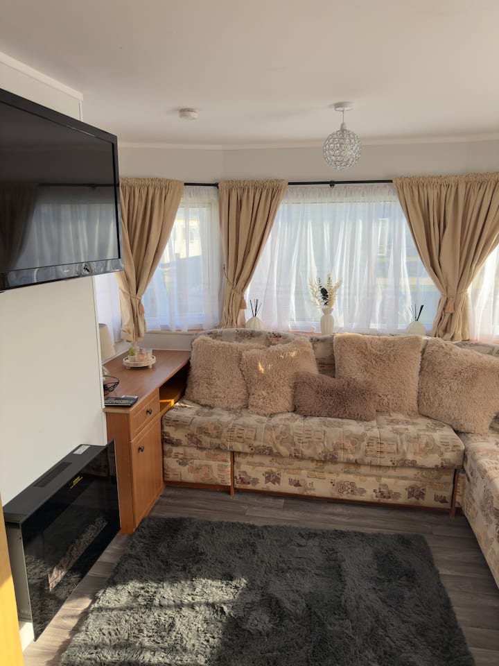 Caravan To Rent Ingoldmells. - Fantasy Island