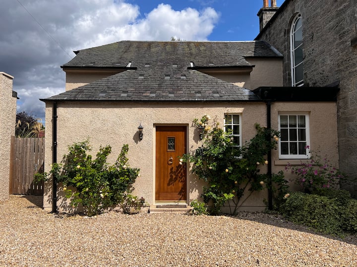 Quaint Self Contained Cottage Near Edinburgh. - Musselburgh