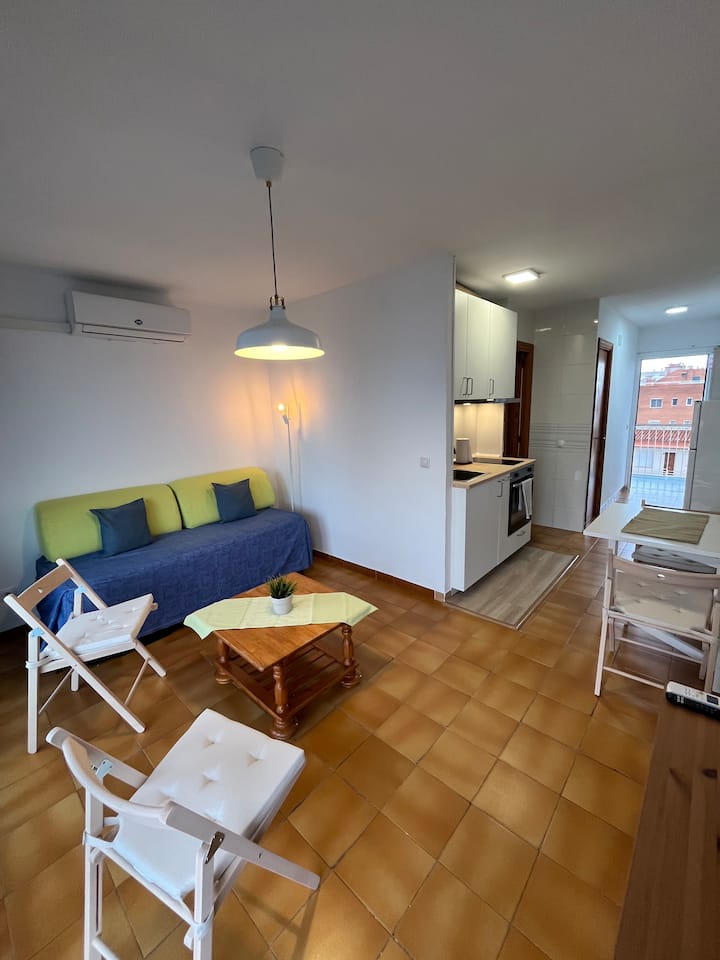 Apartamento Reformado Cerca A La Playa Y Al Tren - Cubellas