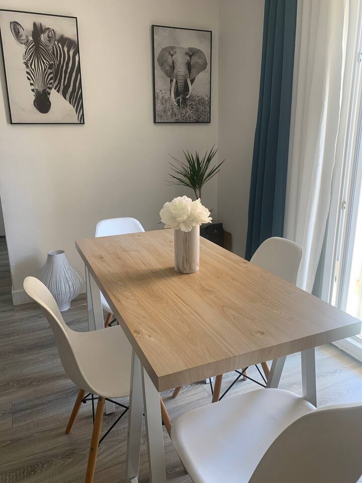 Appartement à Vitrolles - ibis Styles Marseille Aéroport