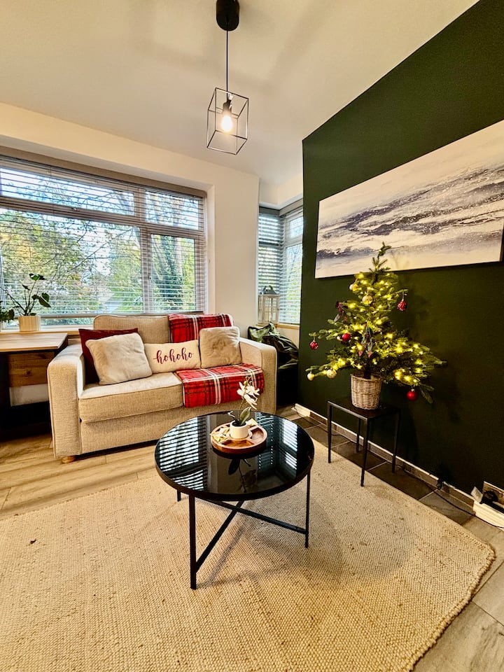 Cozy 2-bed Flat Near Beach - Southbourne