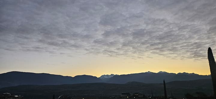 Grosse Sonnige Wohnung Mit Terrasse - Bolzano