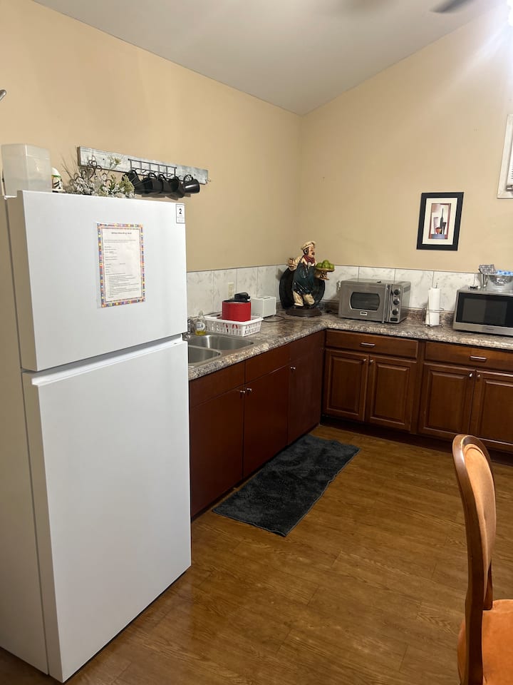 Warm Breeze Airbnb Llc - Moncks Corner, SC