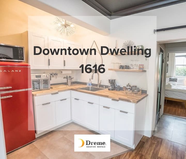 Modern Escape | Downtown Hotspot Near Hospitals - Redding, CA