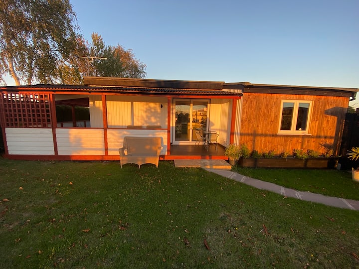 Bali Hai Garden Lodge - Stowmarket