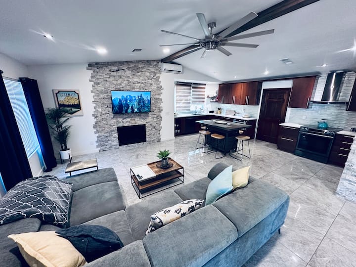 Scottsdale Paradise W/pool - Sleeps Up To 8 Ppl! - Phoenix, AZ