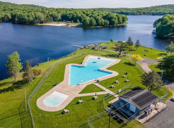 •Ny Getaway• - Pocono Pines, PA