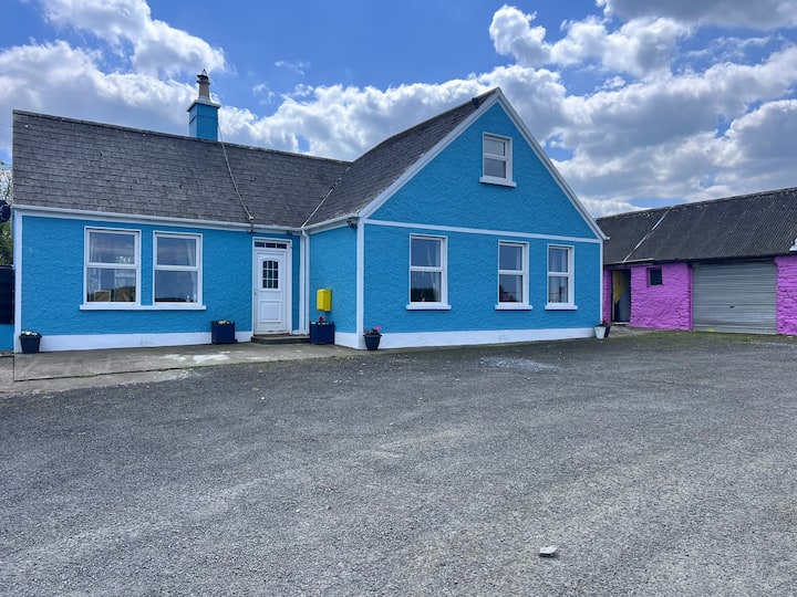 Cheerful Countryside Cottage - County Clare