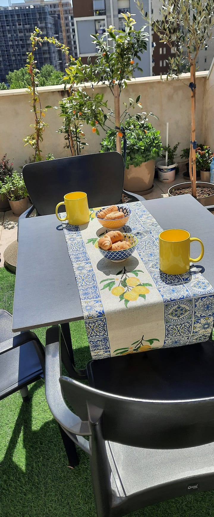 Hidden Gem 2bedroom Apart, Huge Terrace - Tirana