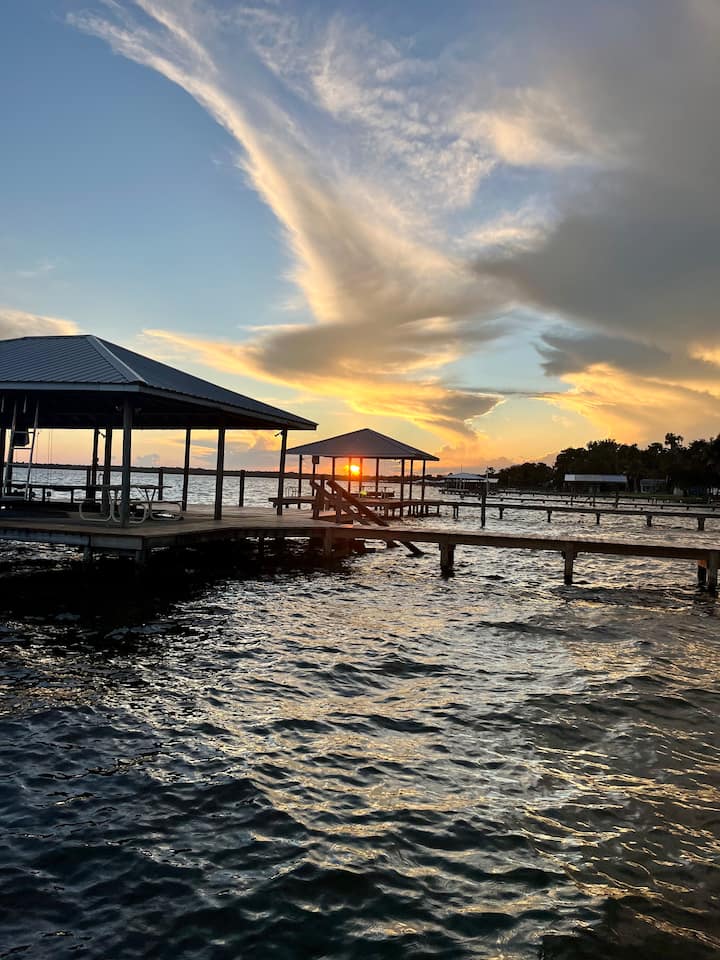 Bella’s Bungalows On Lake June
Seasonal Discounts - Lake Placid, FL