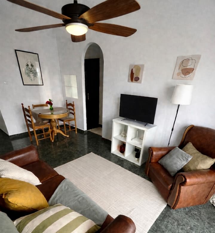 Cozy 3-bedroom Unit In The Heart Of Torrox Pueblo - Torrox Costa