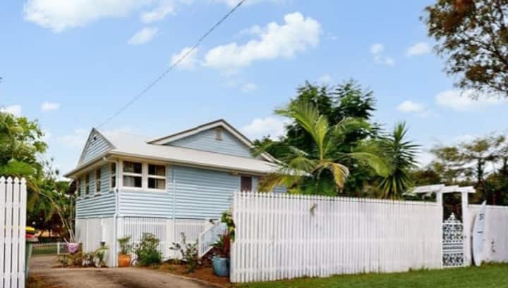 Beachmere Retreat - Redcliffe