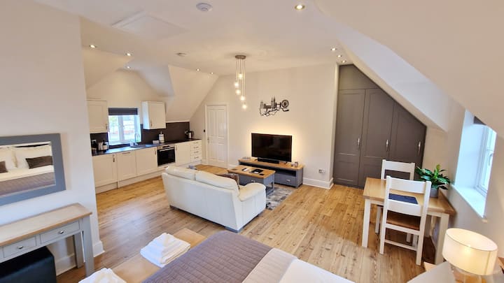 Beaulieu Park Studio Guest House - Chelmsford