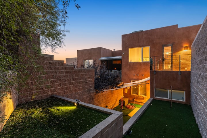 100”hdtv | Safe Quiet | Clean | Yard | Game | Cozy - Albuquerque