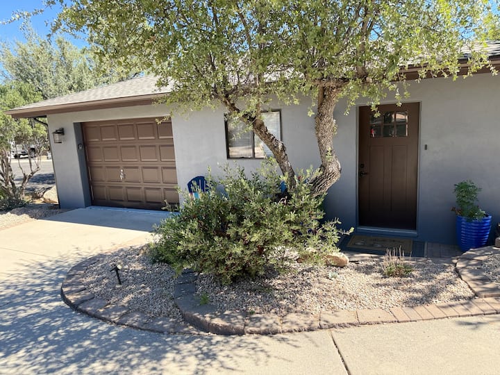 Newly Renovated Guesthouse
Private Patio - Prescott, AZ