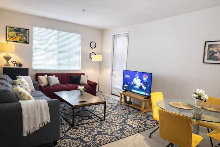 Luxury 2b2b Apartment Center Area Pool/gym/mall - Lake Forest, CA