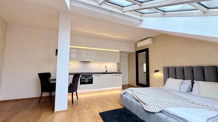 Luxury Apartment| Prague Highlights| Brand-new Bed - Prague