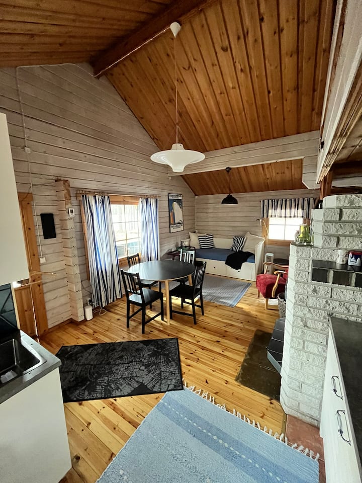 Cottage By The Lake With A Sauna And Private Beach - Finland