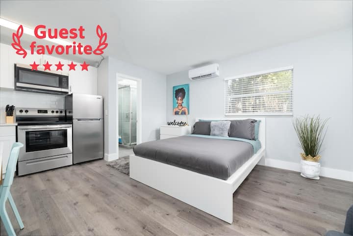 Stylish Wilton Manors Studio | Prime Location - Fort Lauderdale