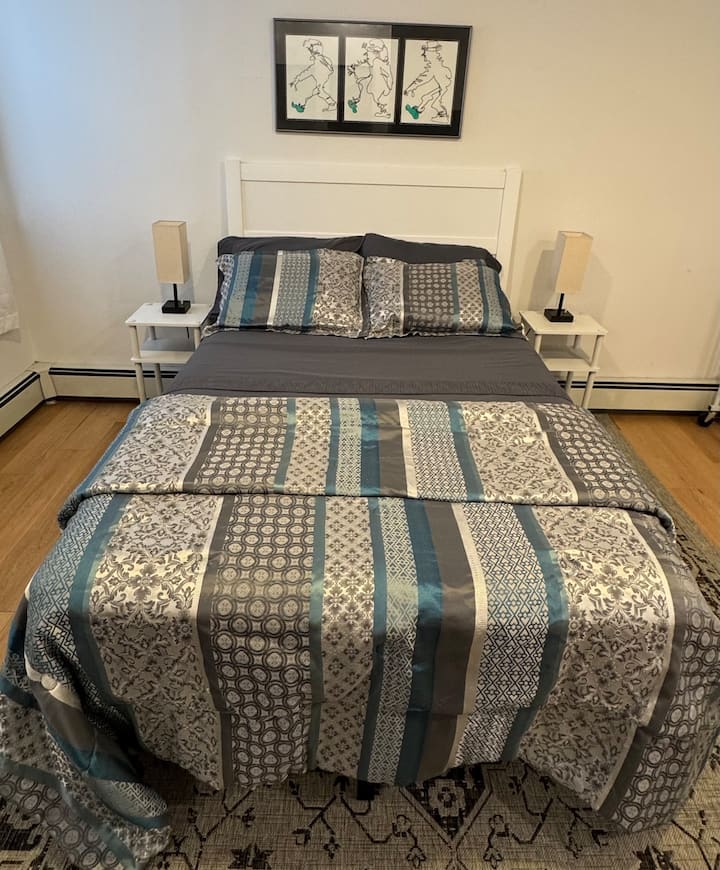 The Golden Acorn - Friendship Drive, NY