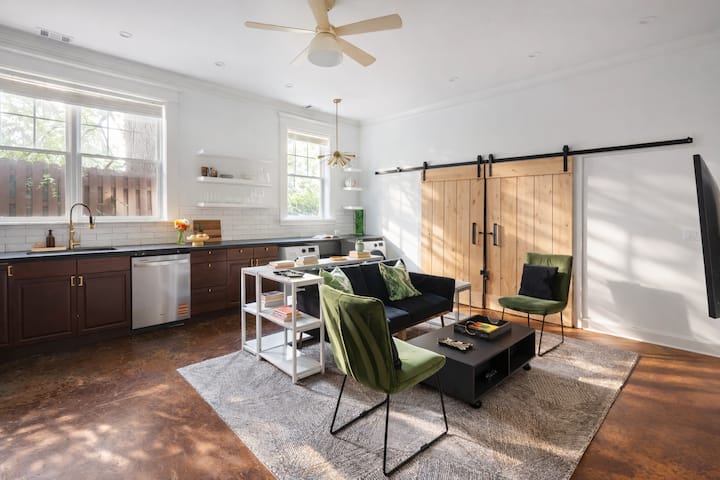 Treasure Island - Fresh And Cozy, 1br Designer Gem - Atlanta, GA