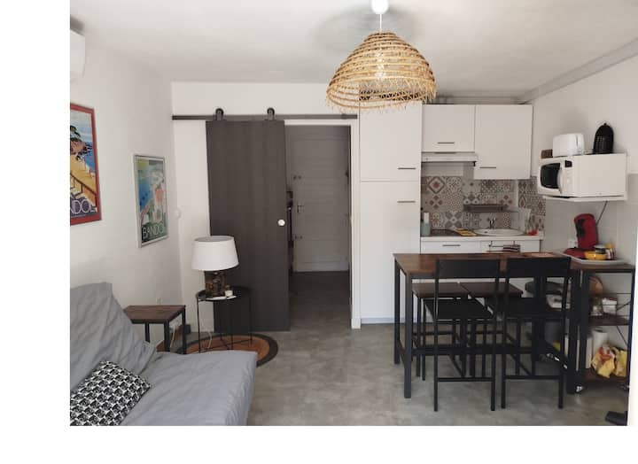Studio Climatisé, Parking Gratuit, Proche Mer - Bandol