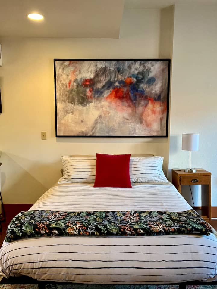 Urban Hub, Alberta Arts - Portland, OR