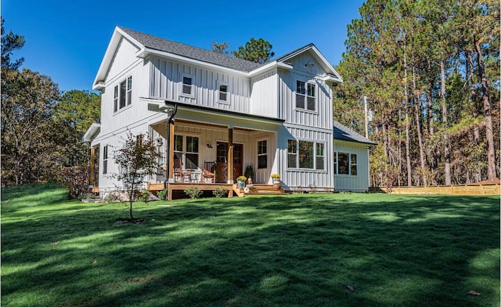 Moore County Modern Farmhouse - Whispering Pines, NC