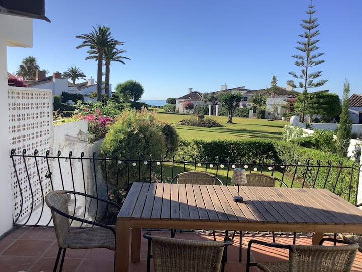 Wonderful Estepona - Beautiful Seafront House - Estepona