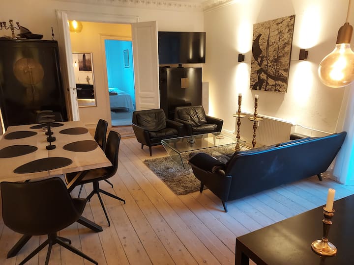 Stay Right In The Middle Of Everyting - Copenaghen