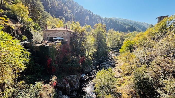 Le Buis Domaine : Nature, Rivière & Yoga - Ardèche