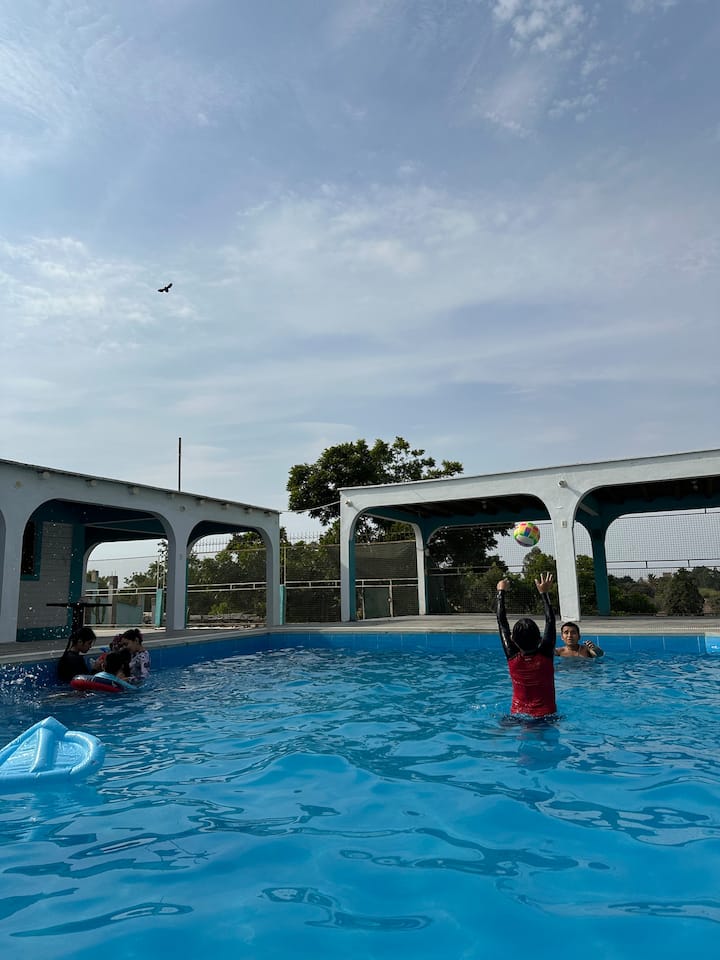 Hermosa Casa Viñedo Con Piscina - Ica