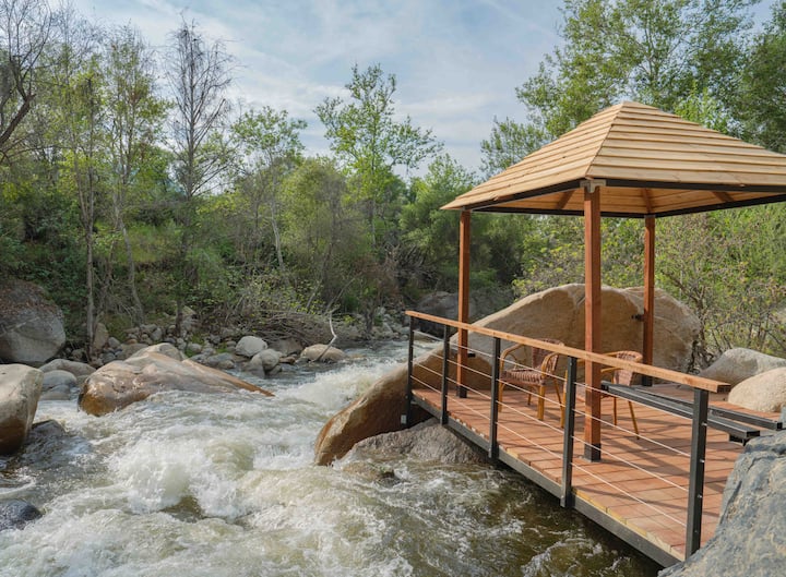 River’s Edge-spa, River Access, & Karaoke - Sequoia National Park